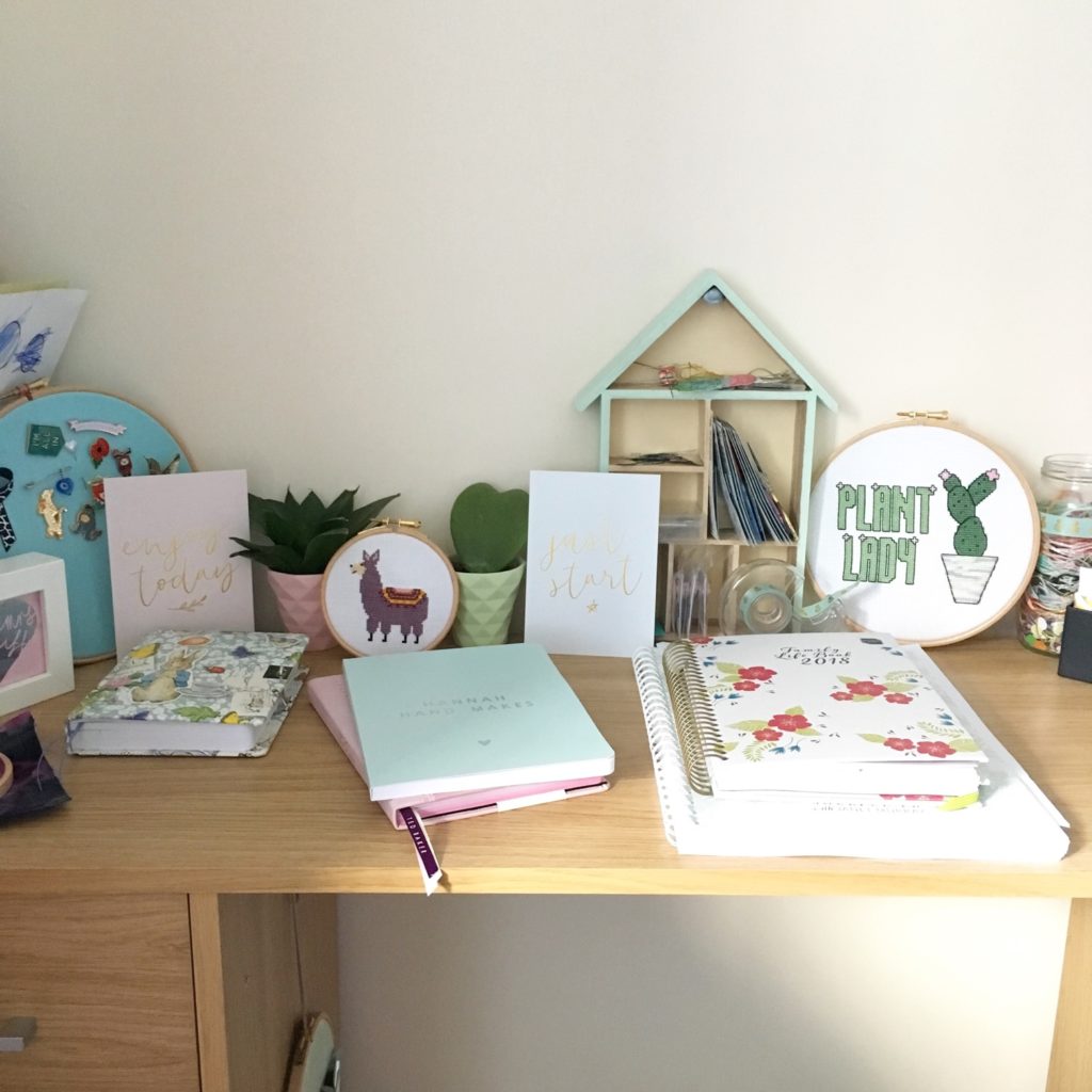 A natter with...Hannah from Hannah Hand Makes - Hello! Hooray!